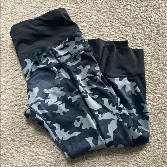Active Life | Pants & Jumpsuits | Active Life Camo Leggings | Poshmark